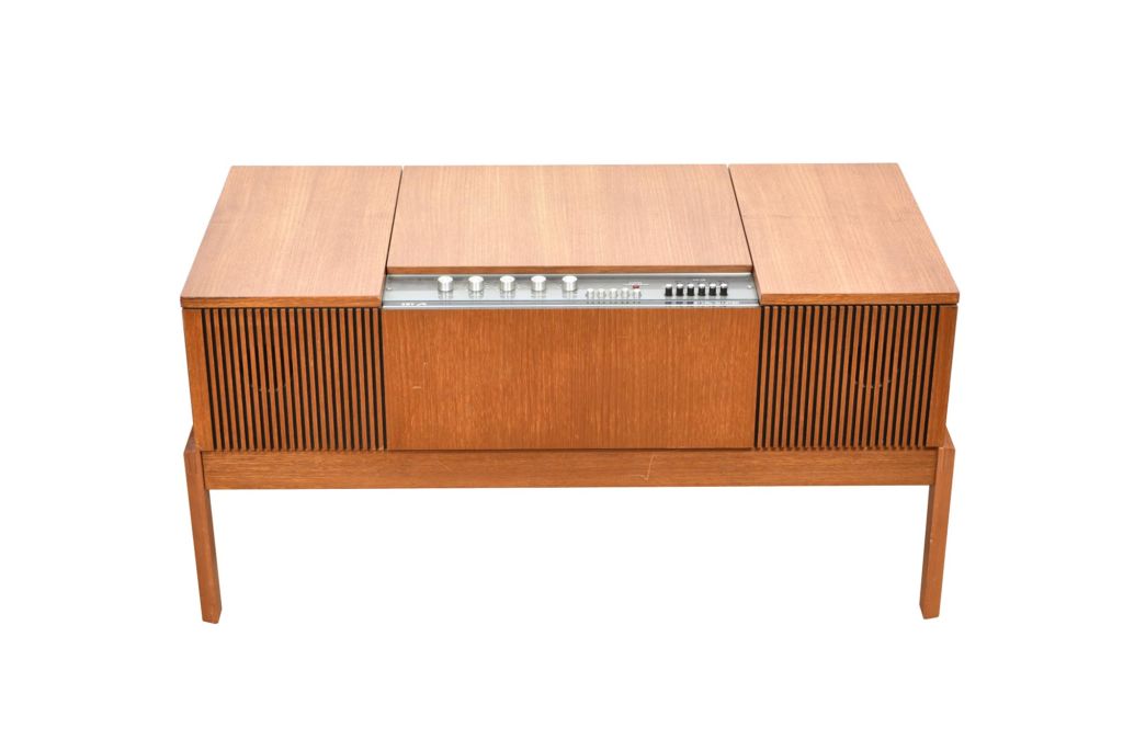 HMV Stereomaster 2411 radiogram - Snellings Museum