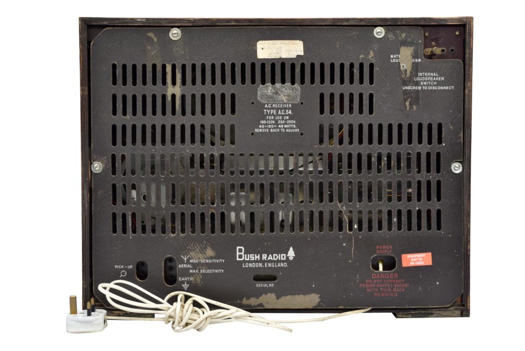 Bush AC34 - Snellings Museum