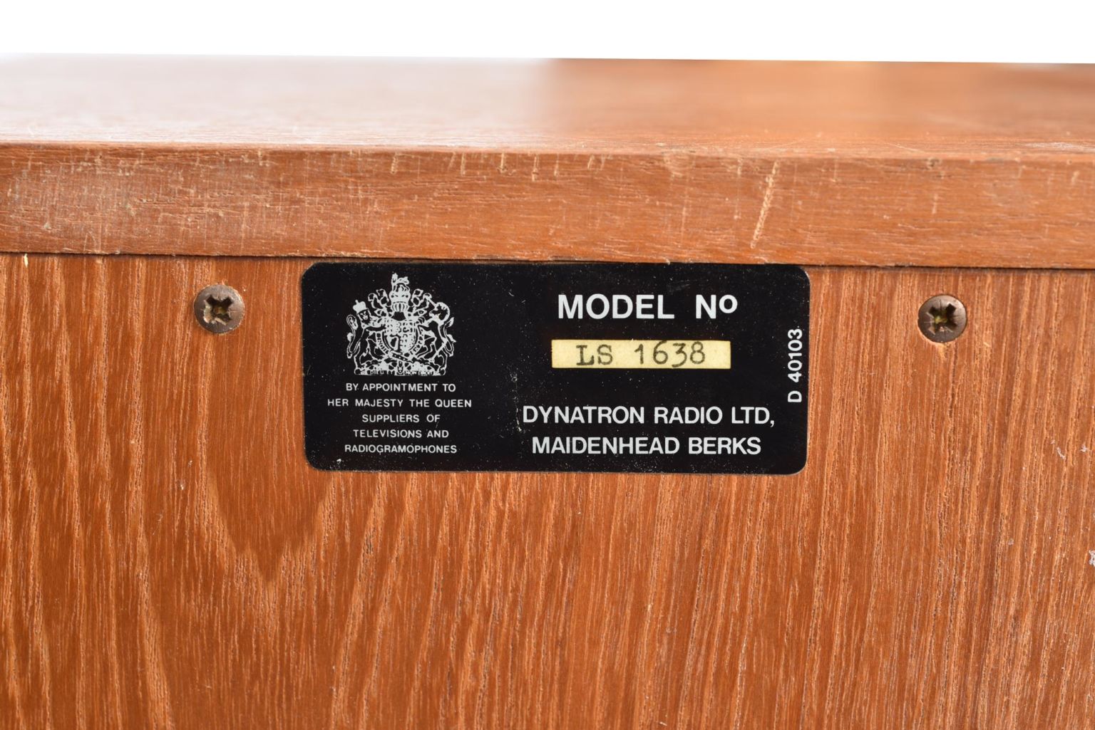 Dynatron LS 1638 speakers - Snellings Museum