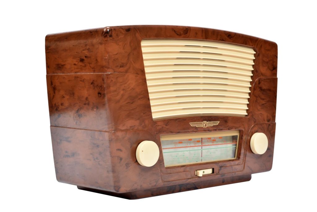 Portadyne Continental 101 valve radiogram - Snellings Museum