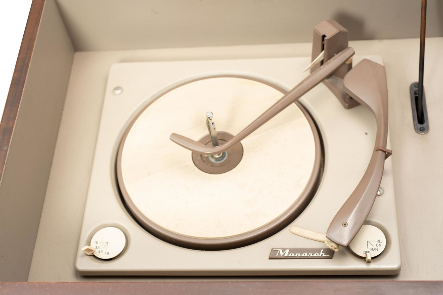 Ferguson 3318 radiogram - Snellings Museum