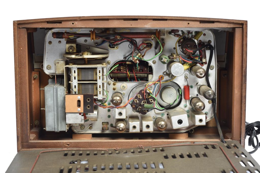 Bush VHF81 - Snellings Museum