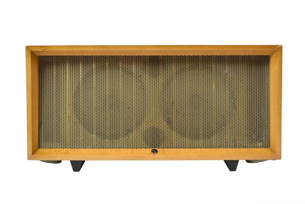 Linear L50 valve amplifier - Snellings Museum