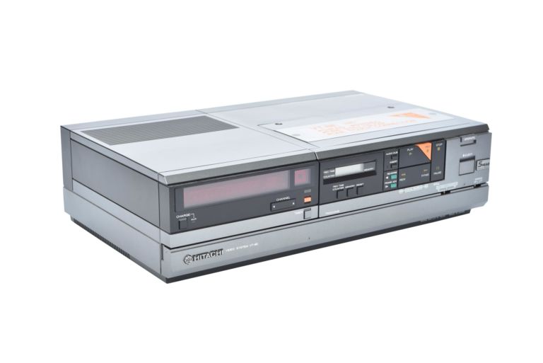 Hitachi VT-8E - Snellings Museum