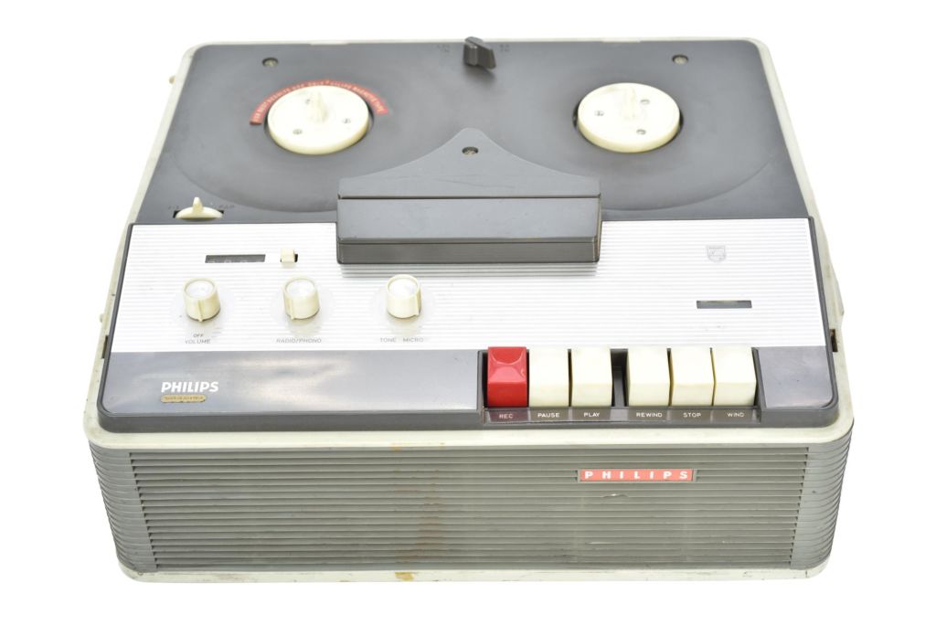 Philips EL3548A/15 reel to reel tape recorder - Snellings Museum