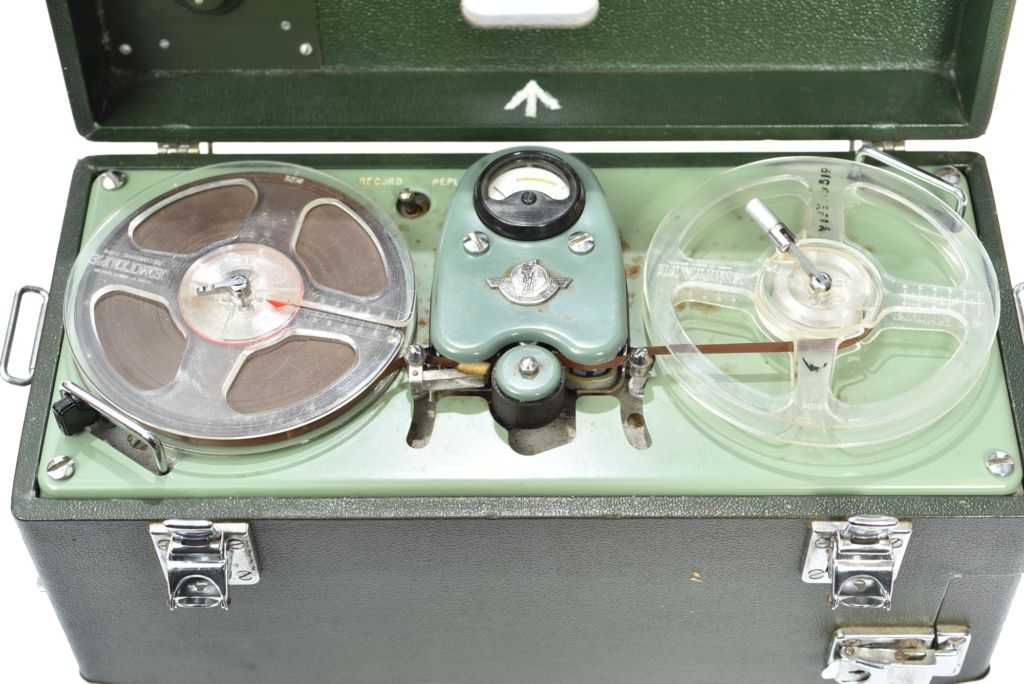 EMI Model L2A portable valve reel to reel tape recorder - Snellings Museum