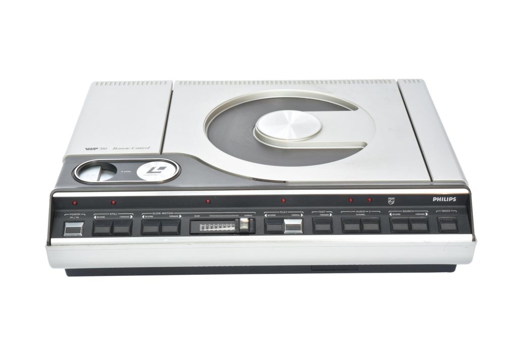 Philips VLP700 laser disc player - Snellings Museum