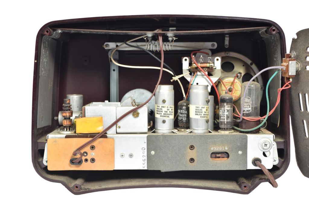 Murphy A372 valve radio - Snellings Museum