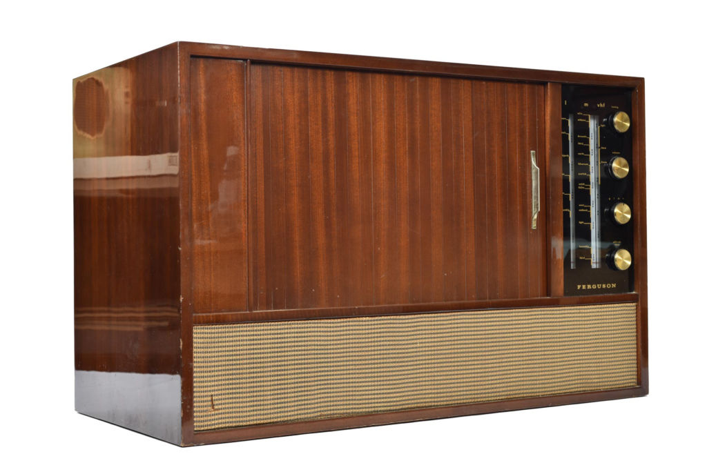 Dynatron HFC 101 transistor radiogram - Snellings Museum