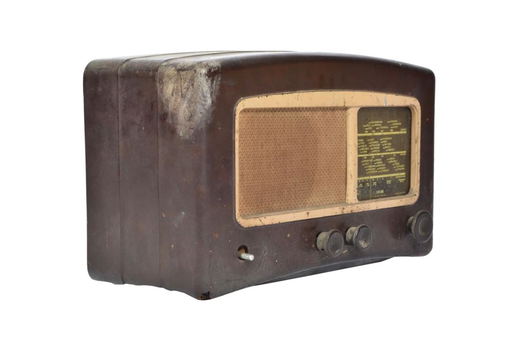 Cossor Model 438 All Wave Console - Snellings Museum