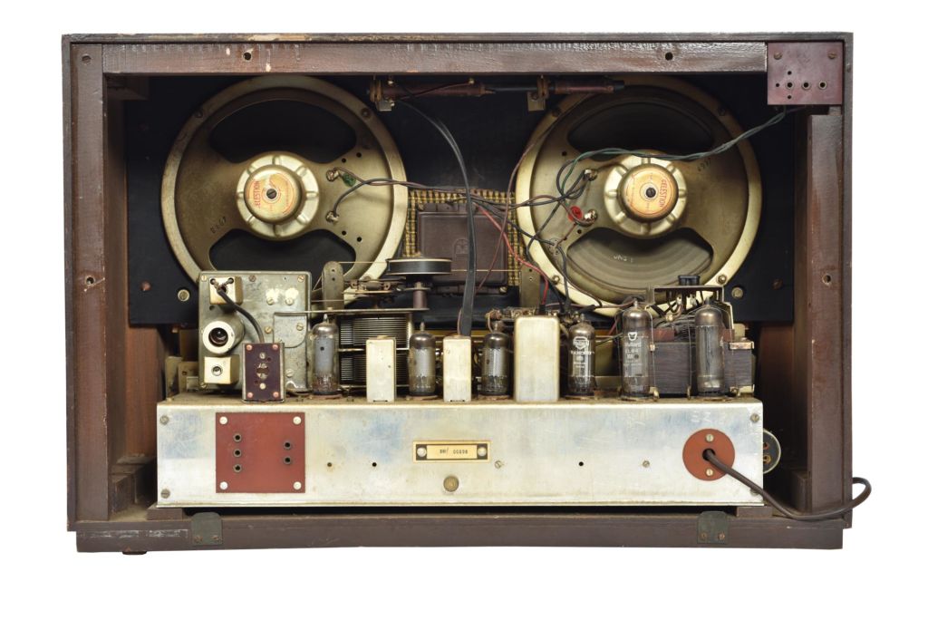 Bush Model VHF 94 - Snellings Museum