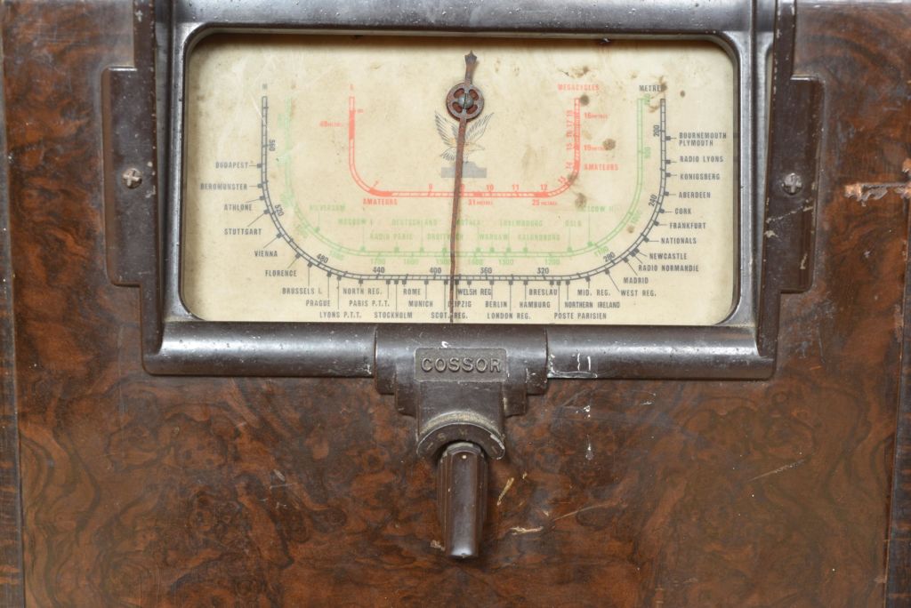 Cossor Model 438 All Wave Console - Snellings Museum